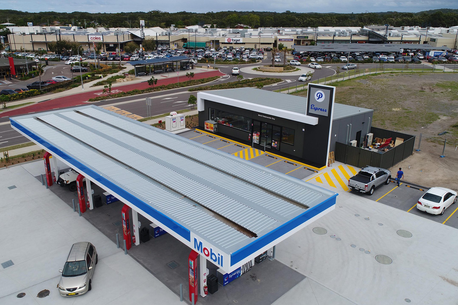 Independent Service Station, Salamander Bay - Brown Commercial Build